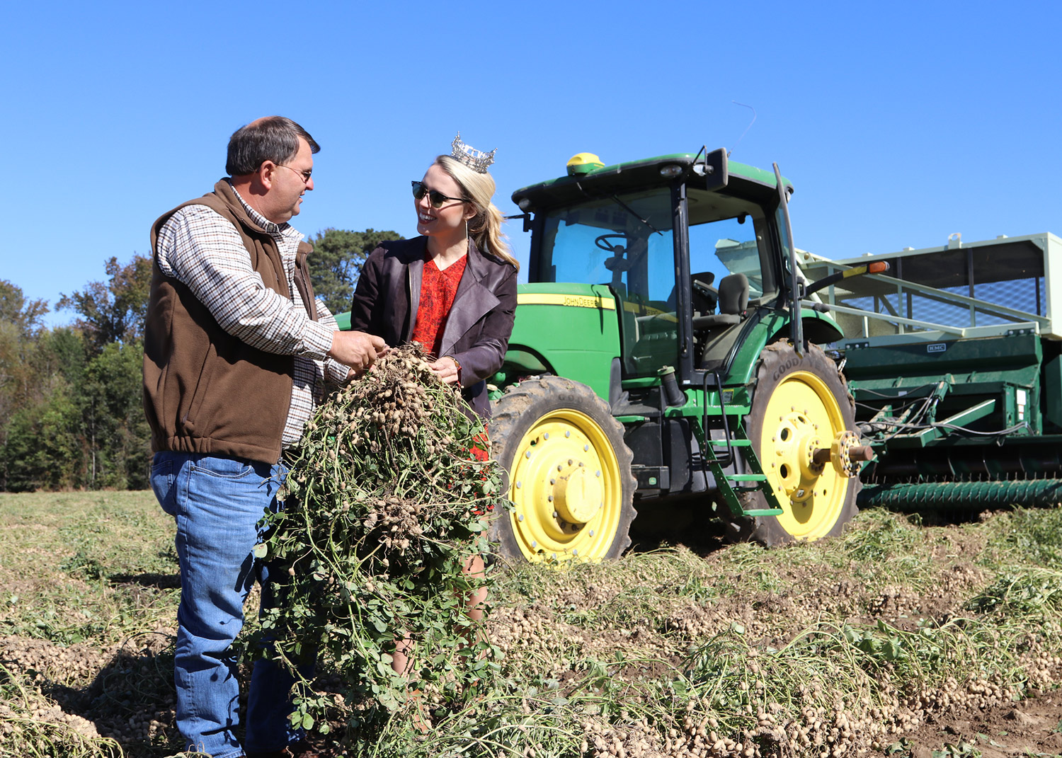 Farmers Join Miss Alabama To Fight Hunger - Alabama Farmers Federation